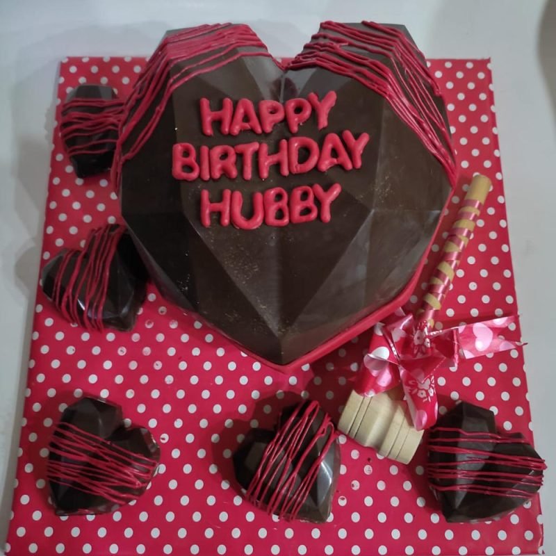 Heart Pinata smash cake inside 1 pound cake with mini hearts